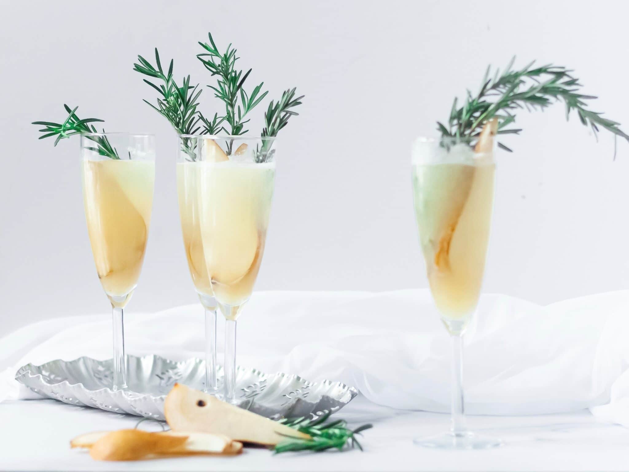 Sparkling Pear Cocktail - Kate the baker Kate the baker