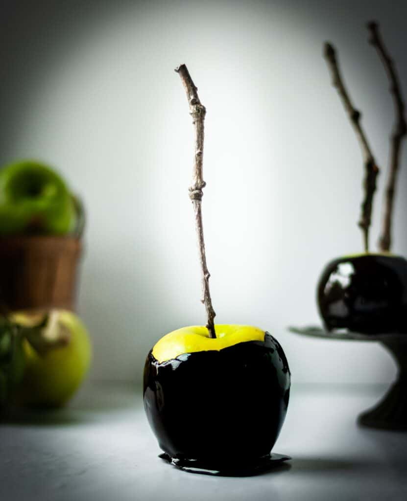 Easy Halloween poison apples